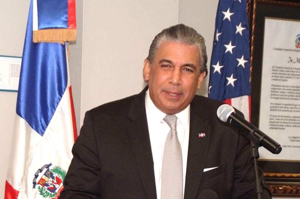 Cónsul en New York defiende comunidad dominicana | PLD AL DIA